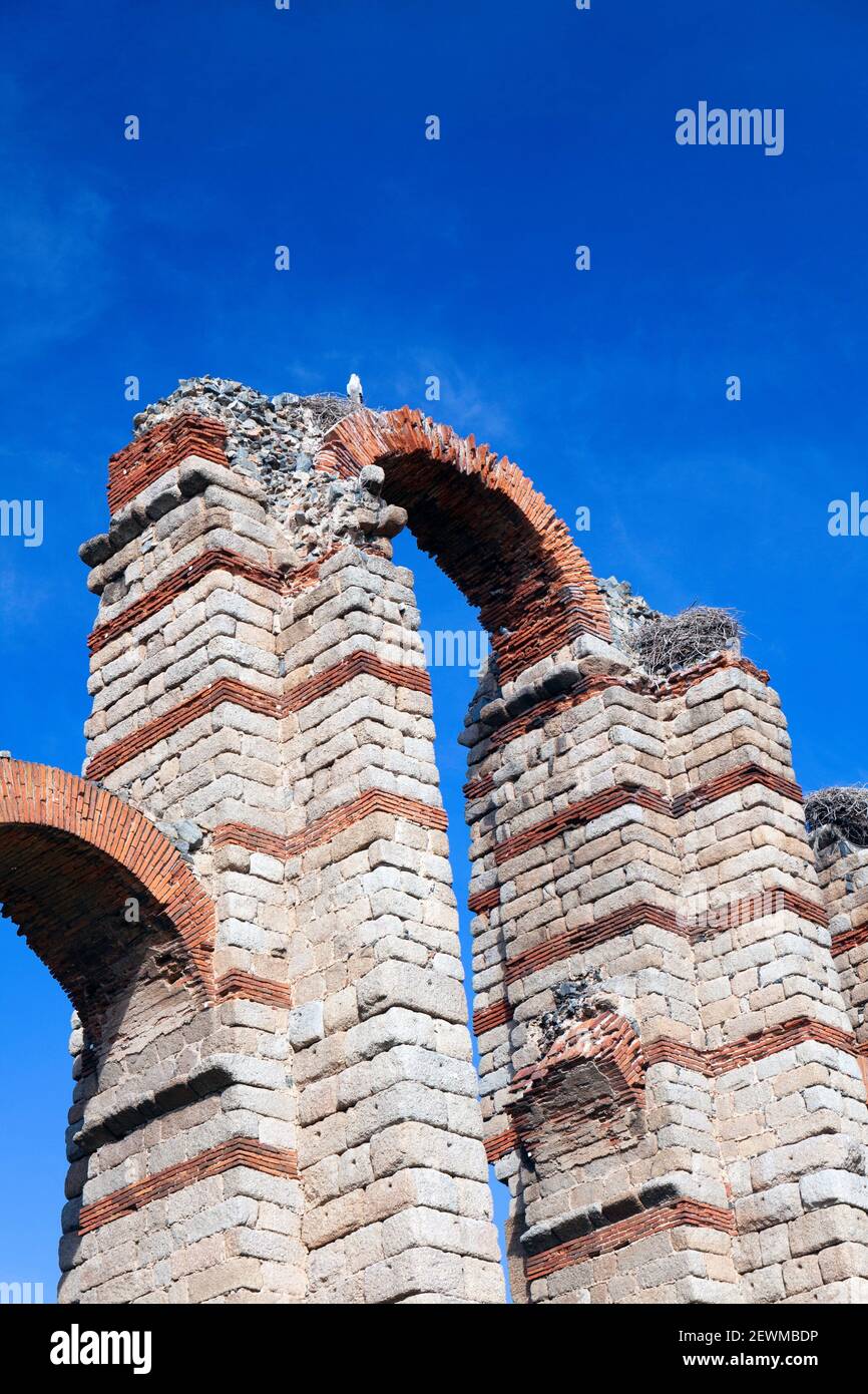Acueducto romano de los milagros merida extremadura hi-res stock ...