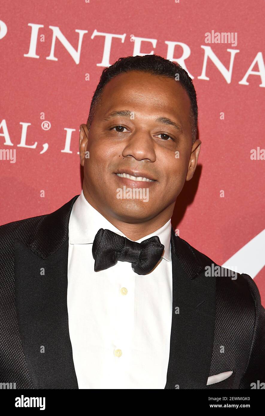 Sean James attends The Fashion Group International Night of Stars Gala ...