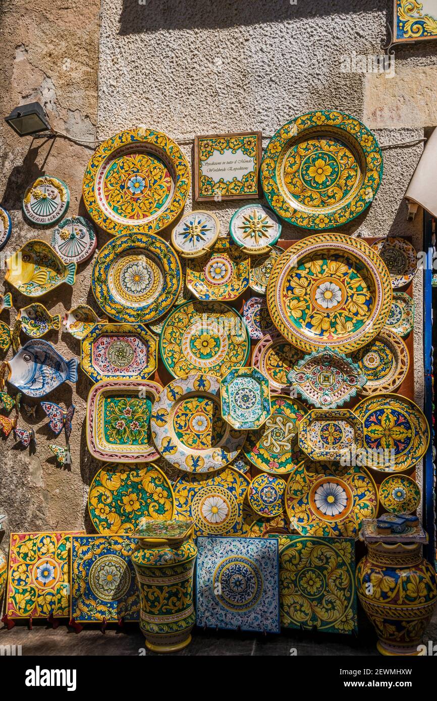 World of crafts hi-res stock photography and images - Alamy