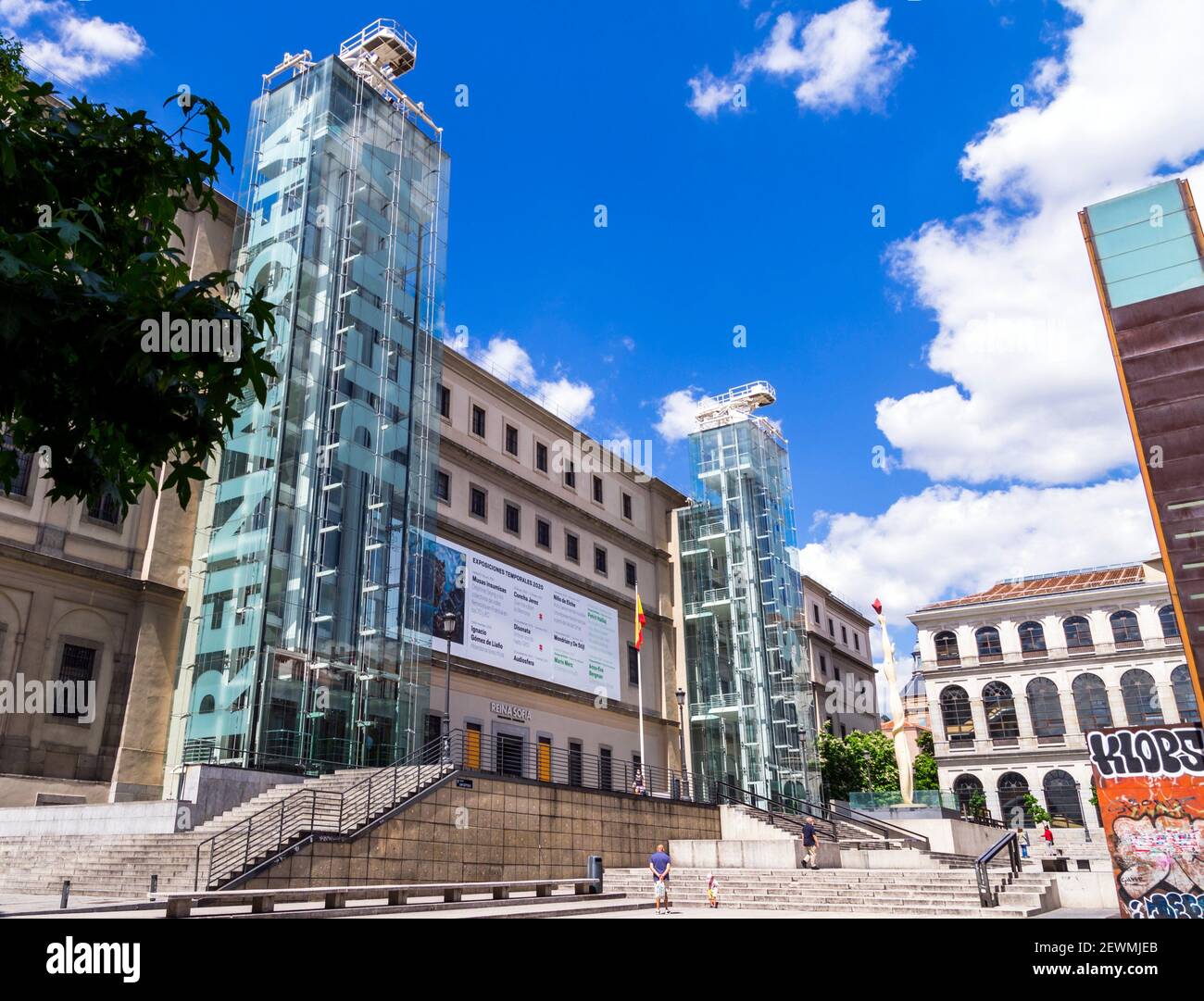 Museo reina sofía hi-res stock photography and images - Alamy