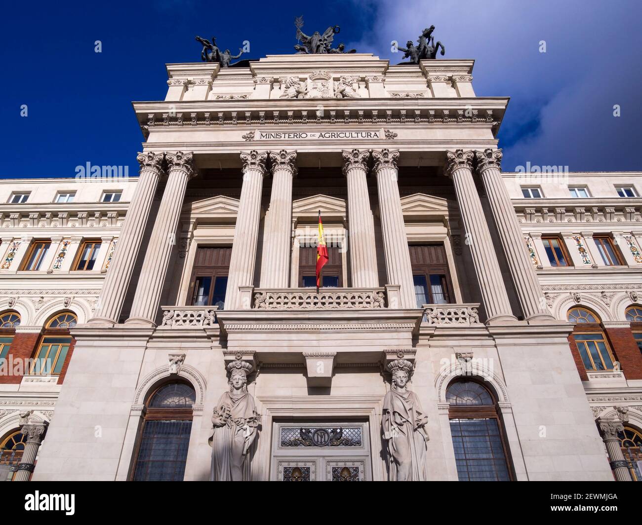 Palacio de fomento madrid hi-res stock photography and images - Alamy