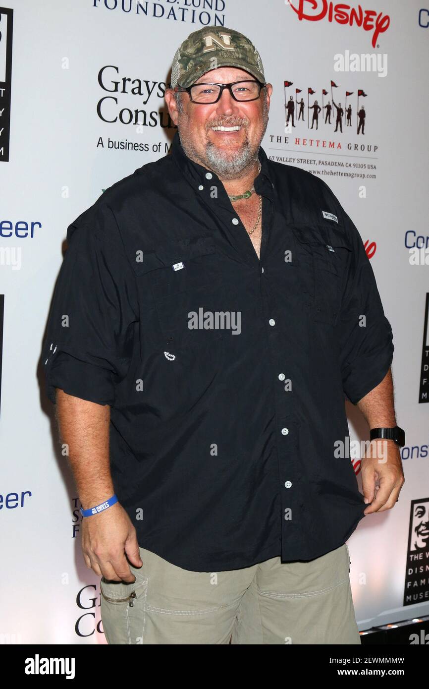 LOS ANGELES - NOV 1: Daniel Whitney, aka Larry the Cable Guy at the The ...