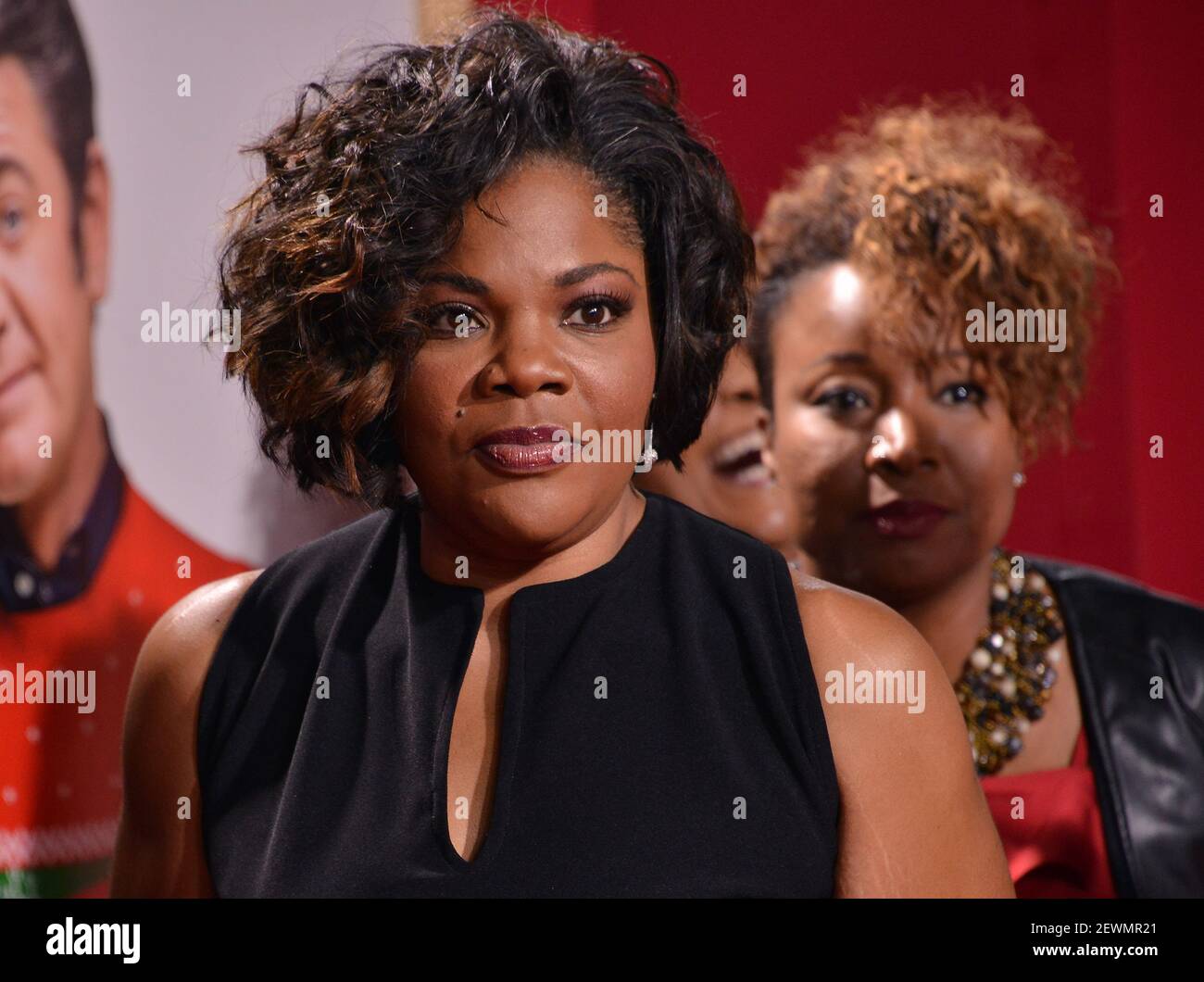 Mo'Nique arrives at Universal's "Almost Christmas" Los Angeles Premiere ...