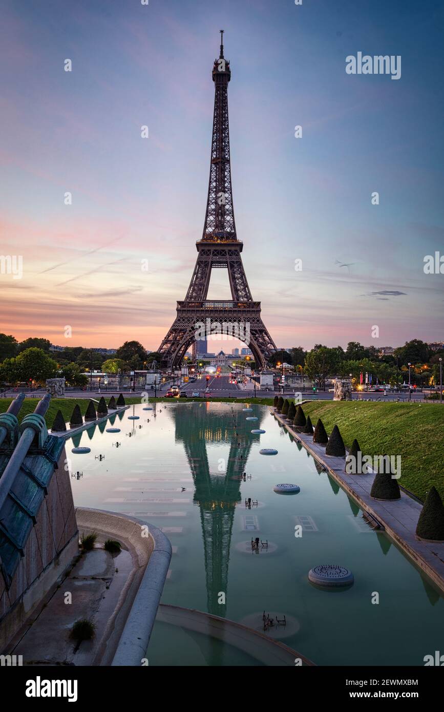 Eiffel tower, seen from Trocadero, Jardins du Trocadero, Place de ...