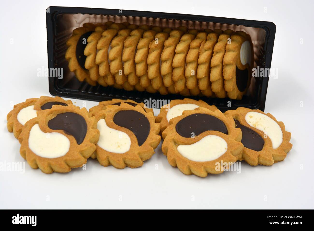 Ear to ear fried cake hi-res stock photography and images - Alamy