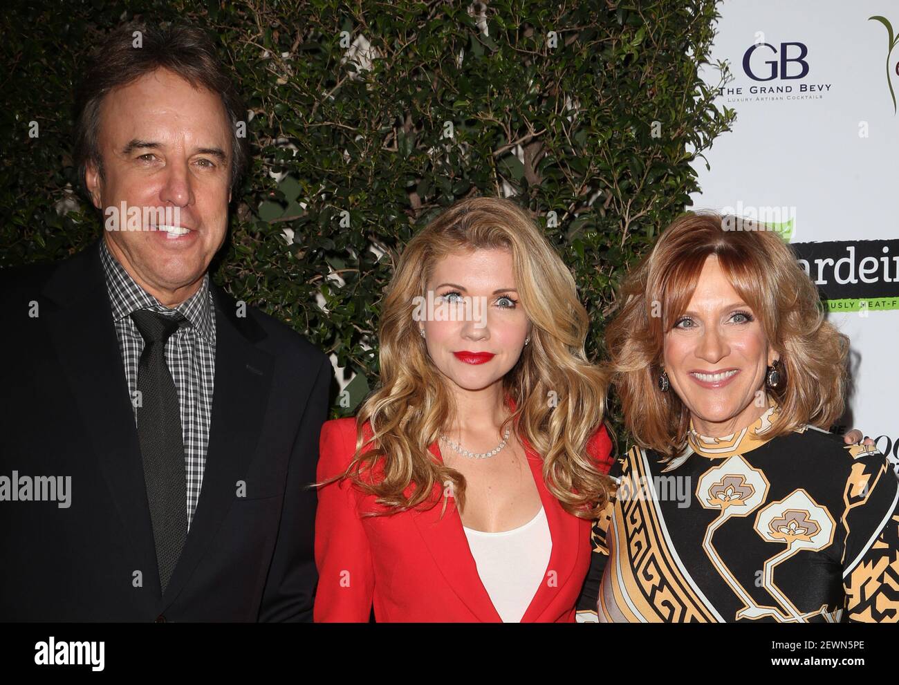 Kevin Nealon, Susan Yeagley, Carol Leifer attending Farm Sanctuary's ...