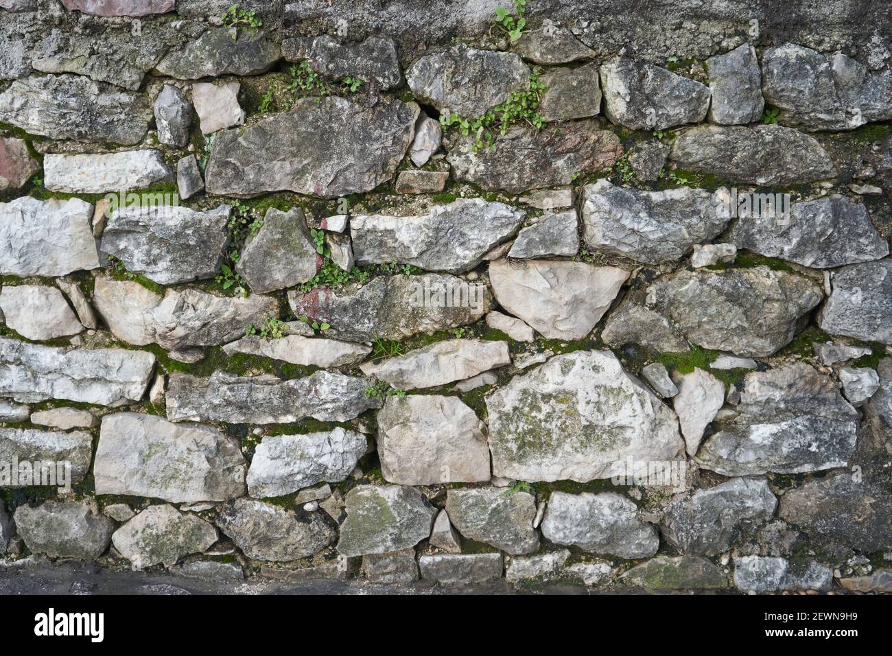 Natural stones wall. Natural pattern. Natural light Stock Photo - Alamy
