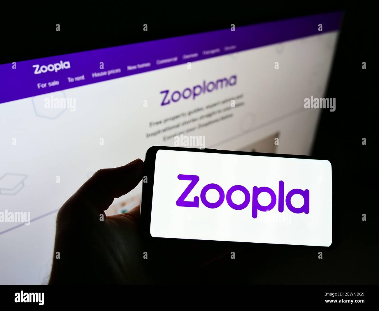 Zoopla page hi-res stock photography and images - Alamy