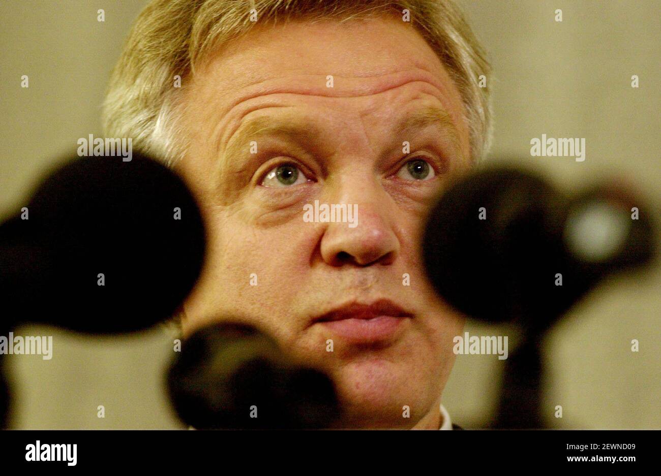 David davis mp hi-res stock photography and images - Alamy