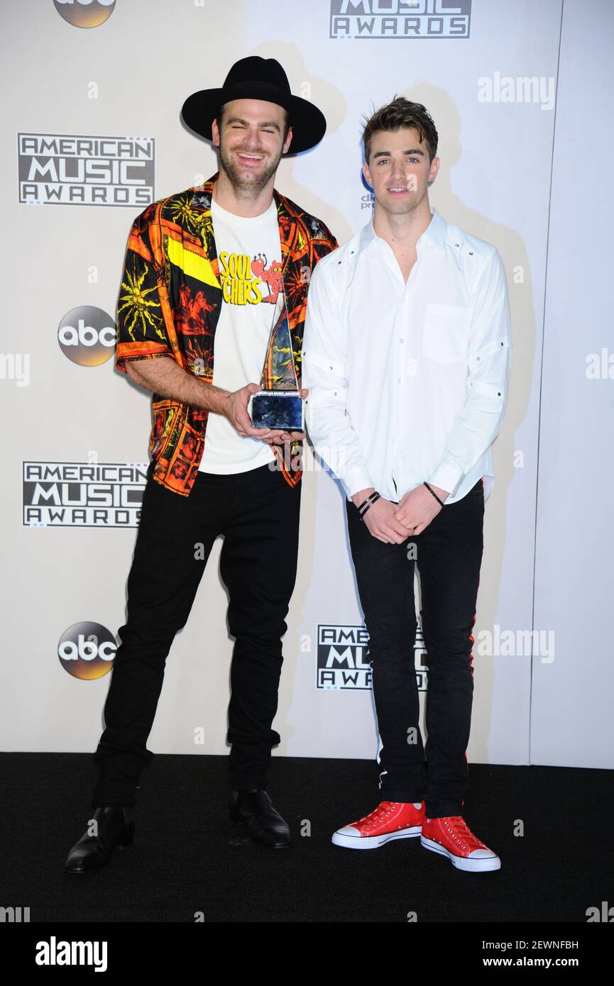 The Chainsmokers in the press room during 2016 American Music Awards ...