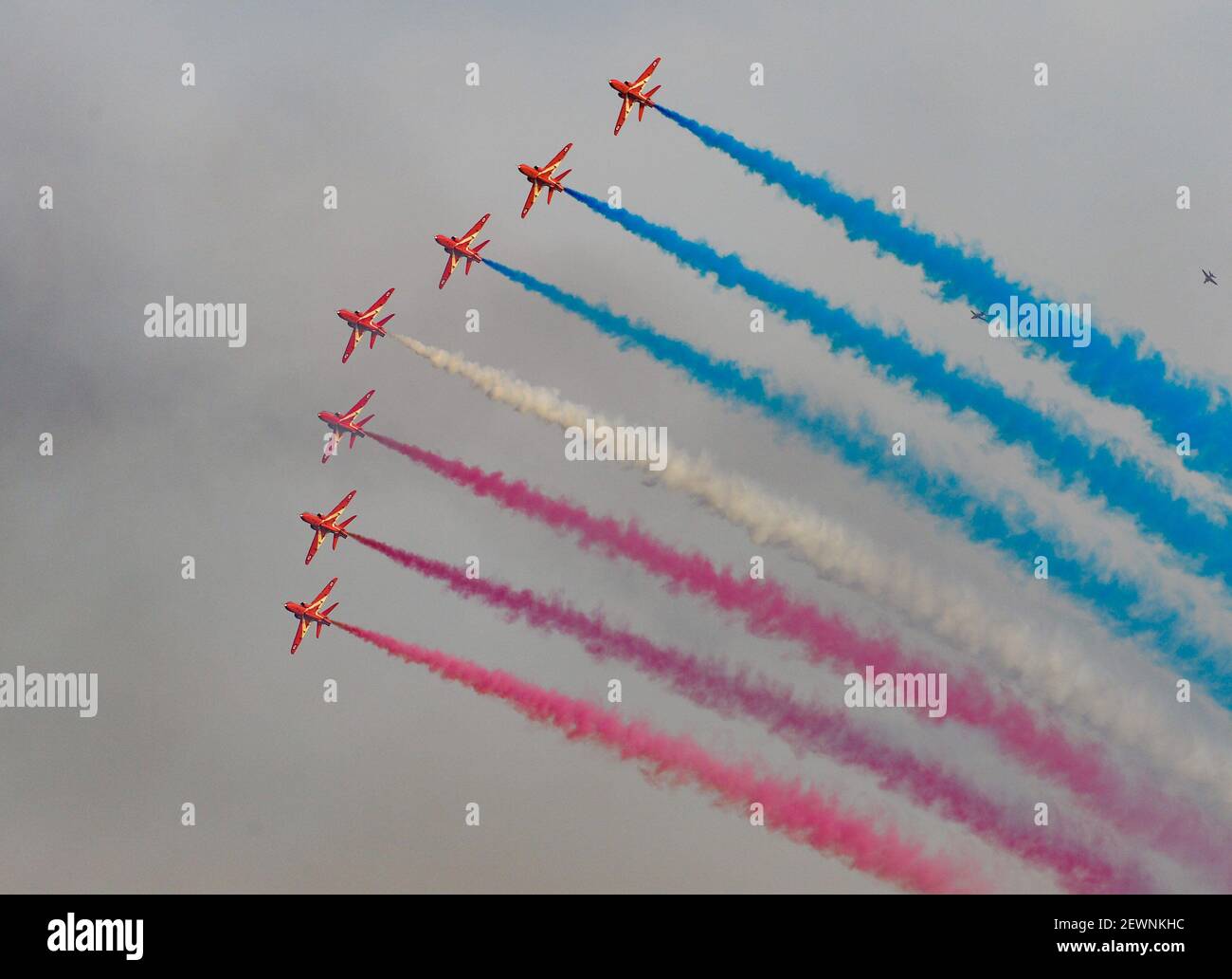 (161128) -- KUWAIT CITY, Nov. 28, 2016 (Xinhua) -- The British Royal ...