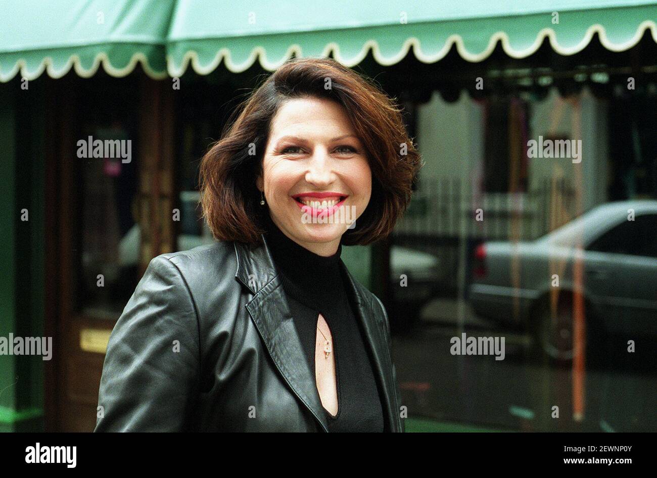 AMANDA PLATELL JULY 2001ARRIVING FOR A PRIVATE SCREENING OF HER ...