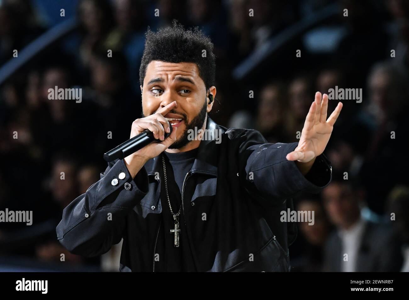 The Weeknd performs during the 2016 Victoria's Secret Fashion Show on ...