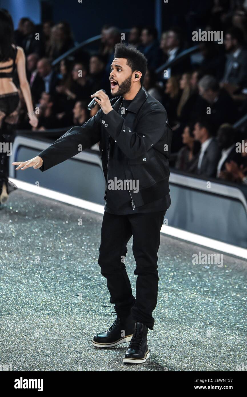 The Weeknd performs during the 2016 Victoria's Secret Fashion Show at ...