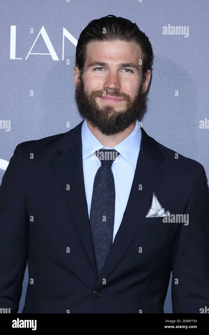 Austin Stowell at Premiere Of Lionsgate's "La La Land" held at Mann ...