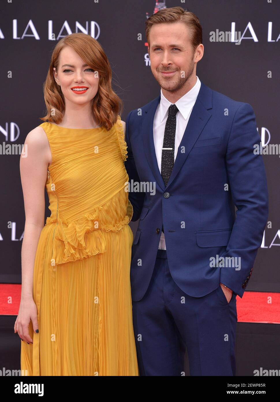 LA LA LAND Stars Emma Stone & Ryan Gosling Hand & Footprint Ceremony ...