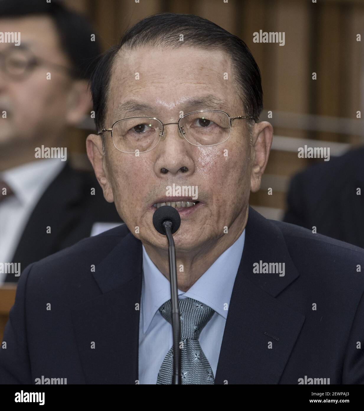 Kim Ki Choon of the Chief Presidential Secretary answer to lawmaker ...