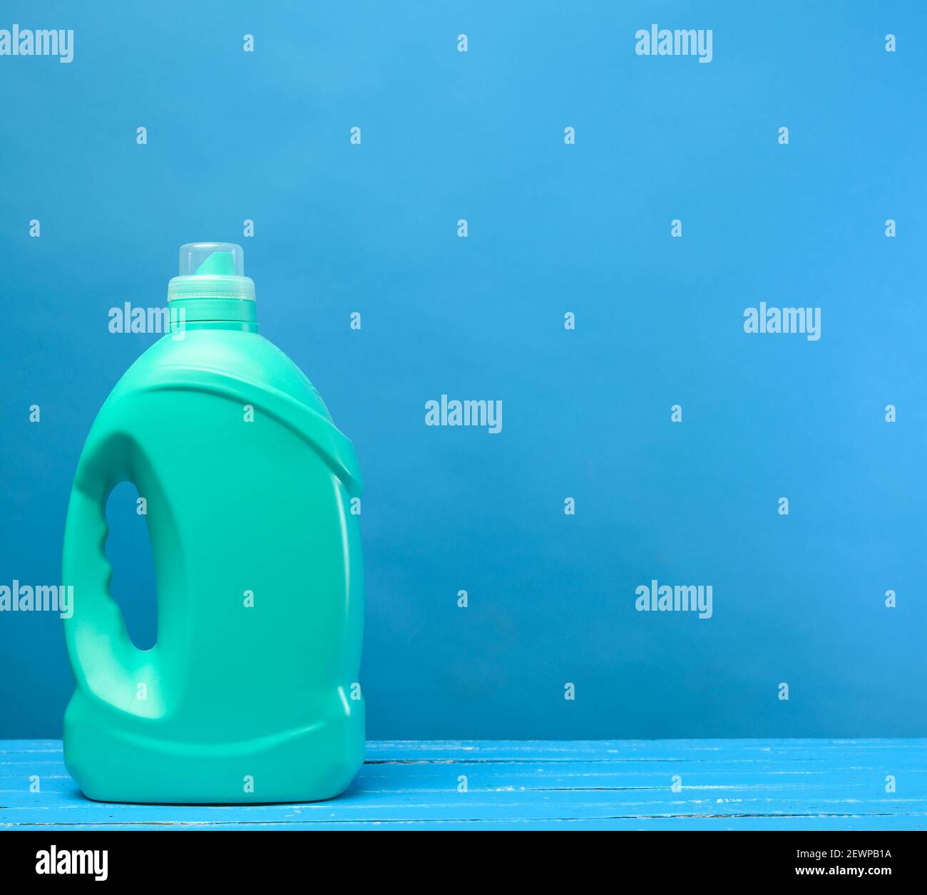 Wet detergents hi-res stock photography and images - Alamy