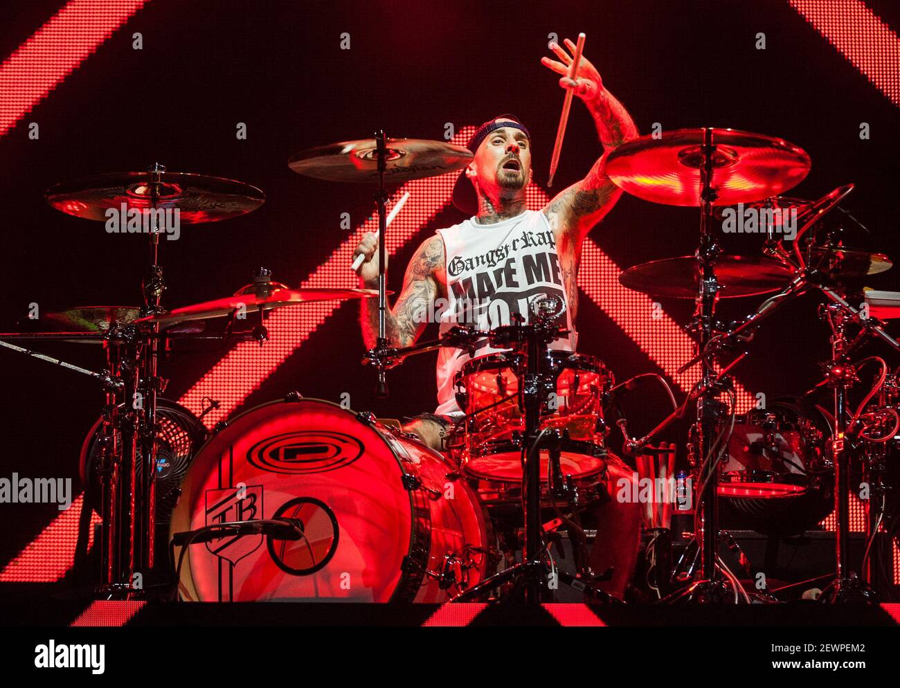 Musician Travis Barker of the band Blink 182 performs during the Live ...