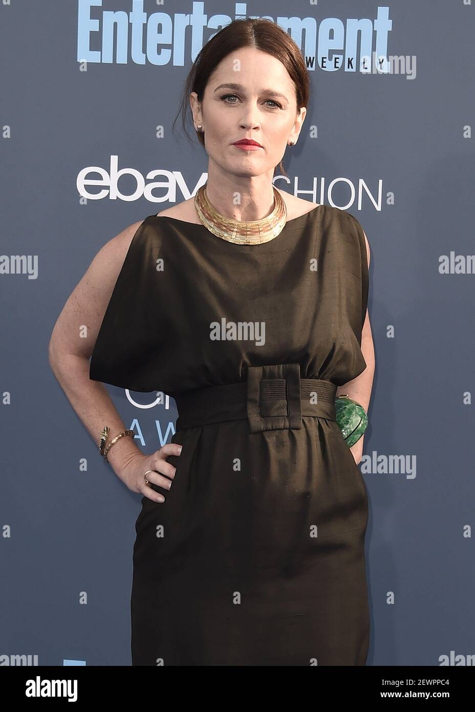 SANTA MONICA, CA - DECEMBER 11: Robin Tunney at the 22nd Annual Critics ...