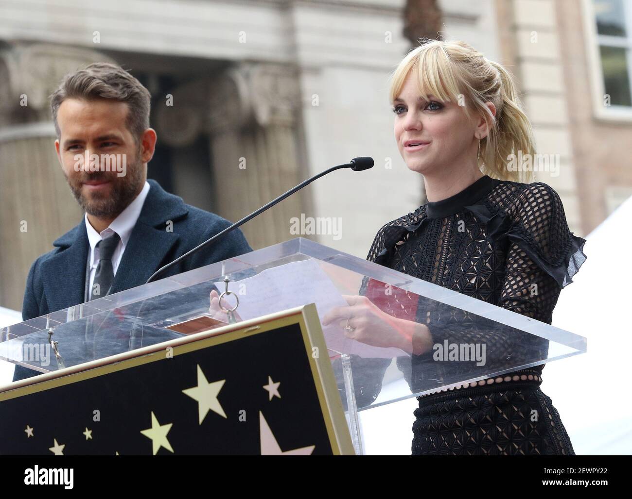 Ryan Reynolds and Anna Faris attend a ceremony honoring Ryan Reynolds ...