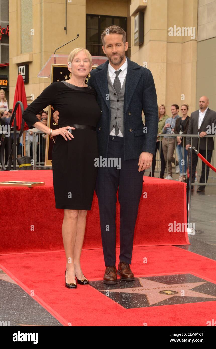 Ryan Reynolds, mother at Ryan Reynolds Star on the Hollywood Walk of ...