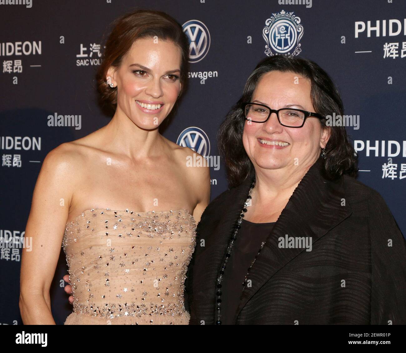LOS ANGELES - DEC 15: Hilary Swank, Judy Kay at the 21st Annual Huading ...