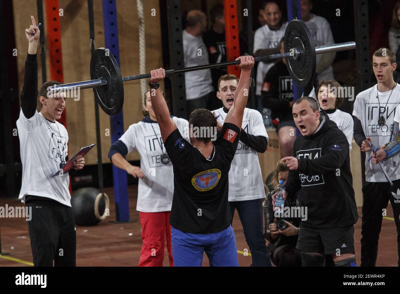 Disabled veteran in action during a CrossFit competition for former ...