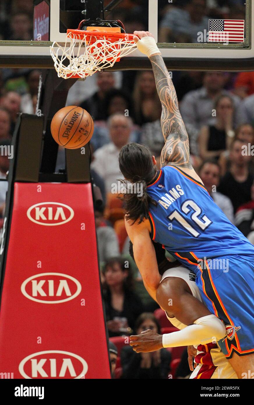 Steven adams basketball hi-res stock photography and images - Alamy