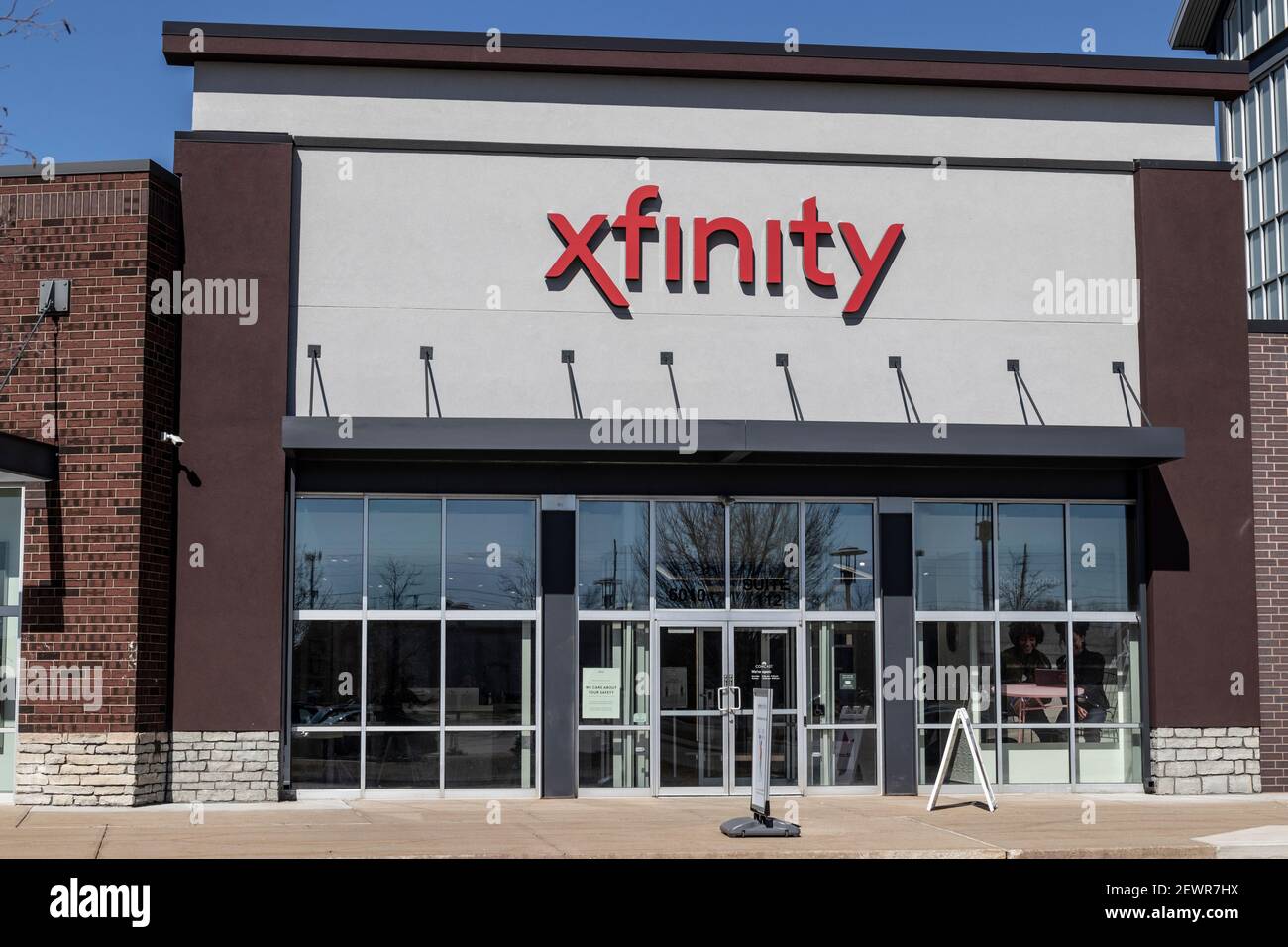 Comcast xfinity store hi-res stock photography and images - Alamy