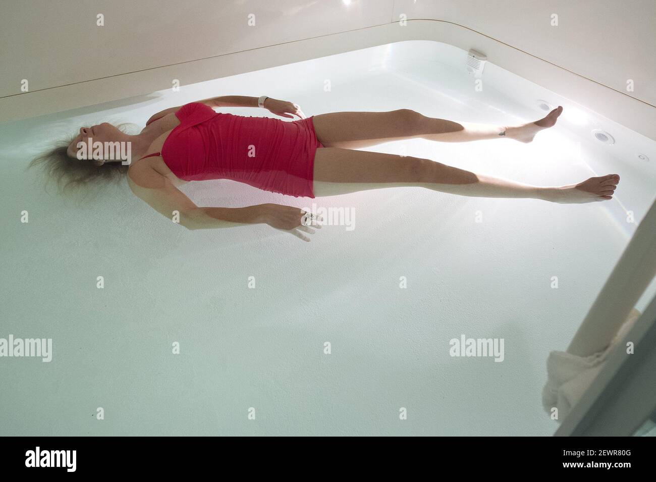 Reporter Cynthia Billhartz Gregorian tests the saline water in a Zero ...