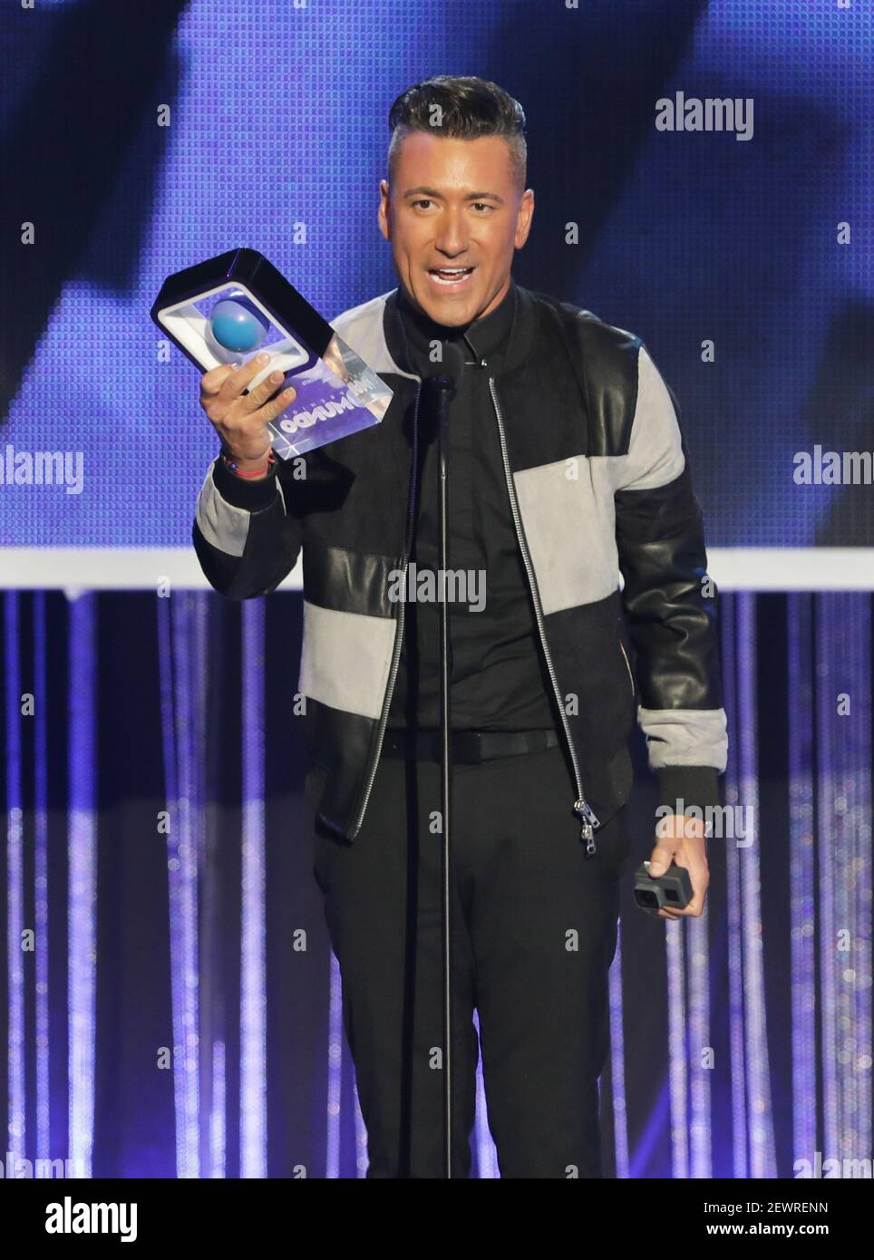 MIAMI, FL - AUGUST 24: Jorge Bernal accepts award on stage at Telemundo ...