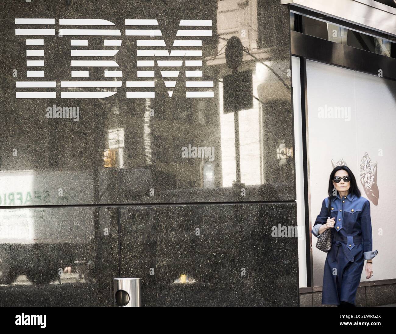 Ibm headquarters america hi-res stock photography and images - Alamy