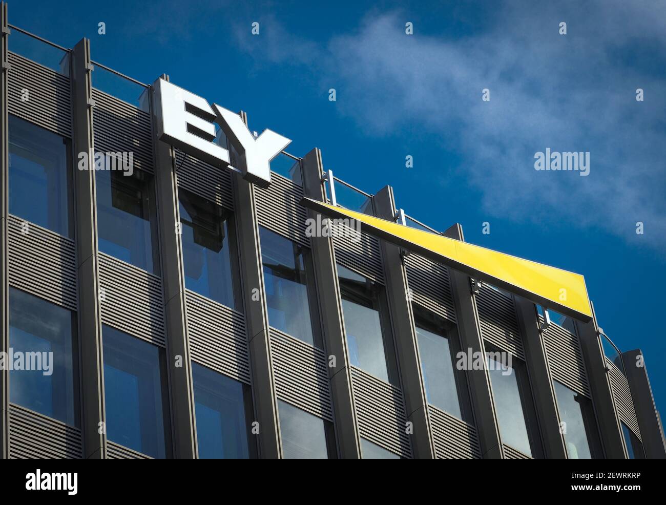 Detail ernst young logo facade hi-res stock photography and images - Alamy