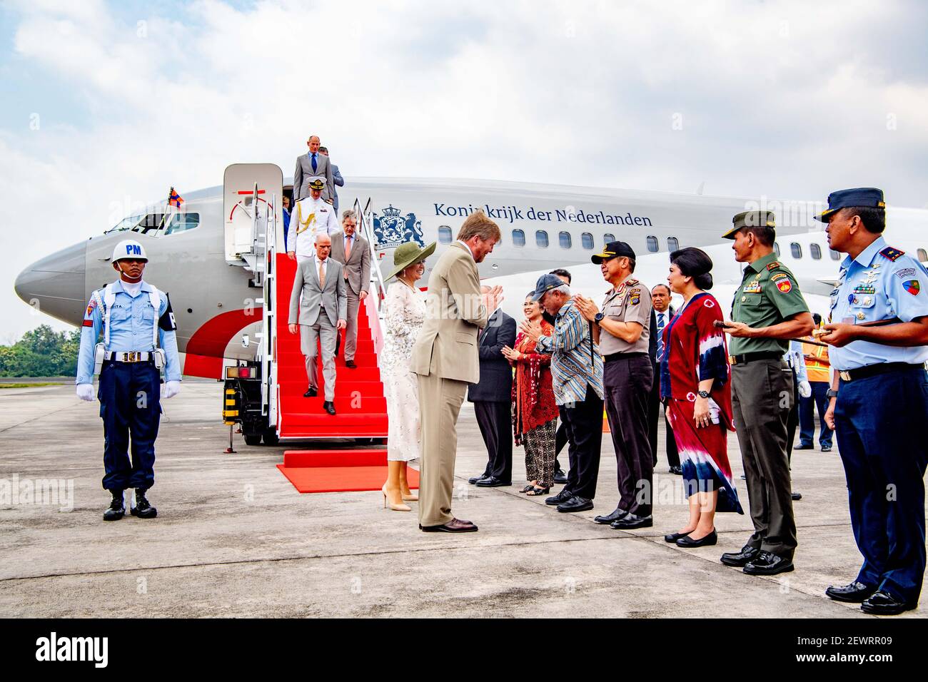 King Willem-Alexander and Queen Maxima of The Netherlands arrive at the ... King Willem-Alexander and Queen Maxima of The Netherlands arrive at the ...