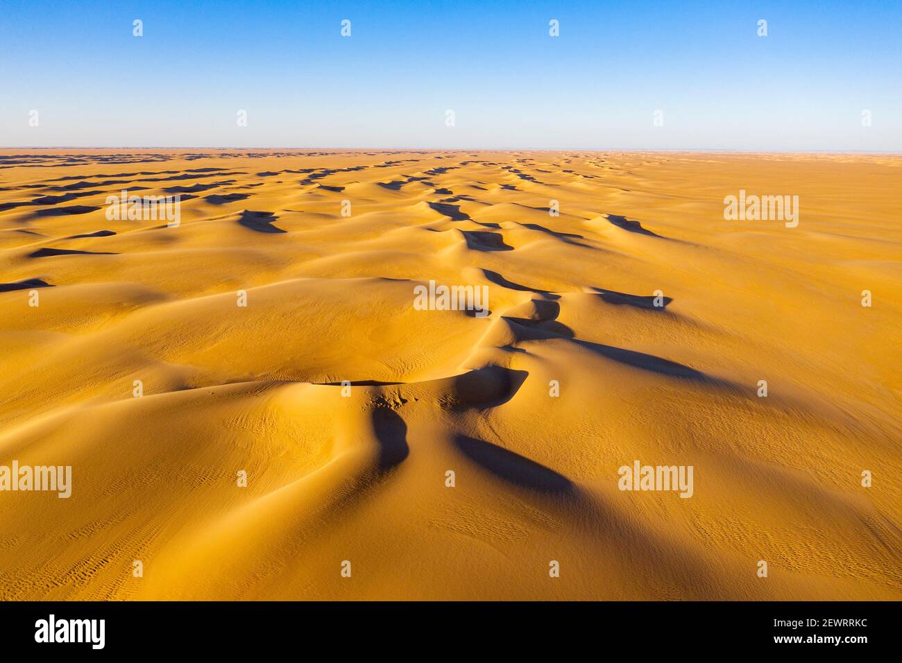 Sahara desert aerial hi-res stock photography and images - Alamy