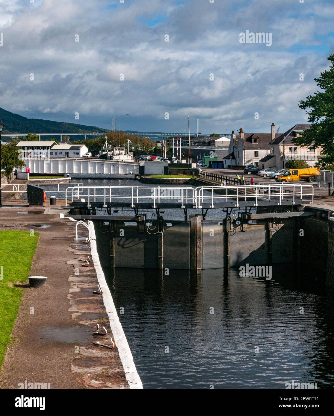 Scottish canal hi-res stock photography and images - Alamy
