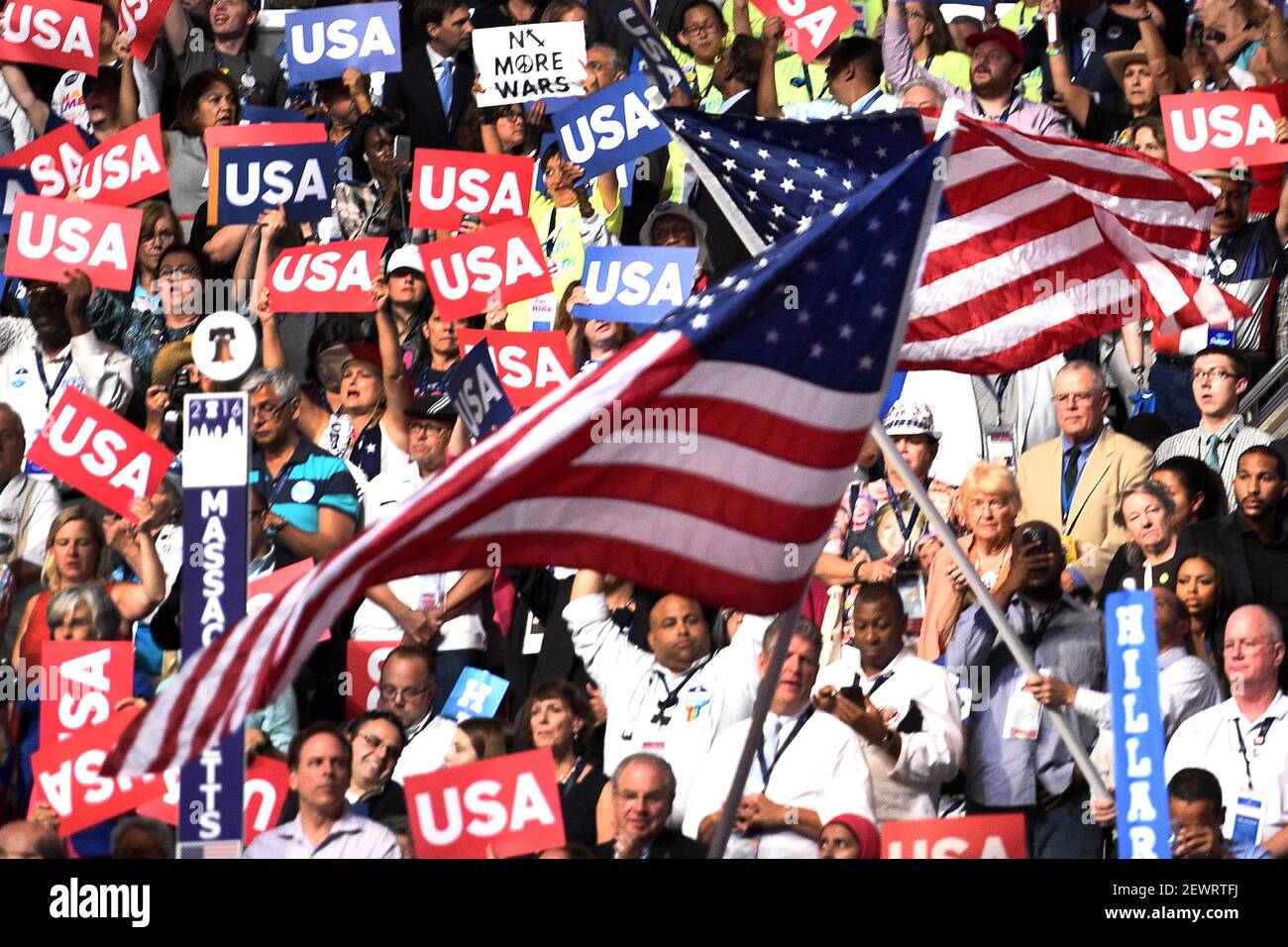 Muslim convention flags hi-res stock photography and images - Alamy
