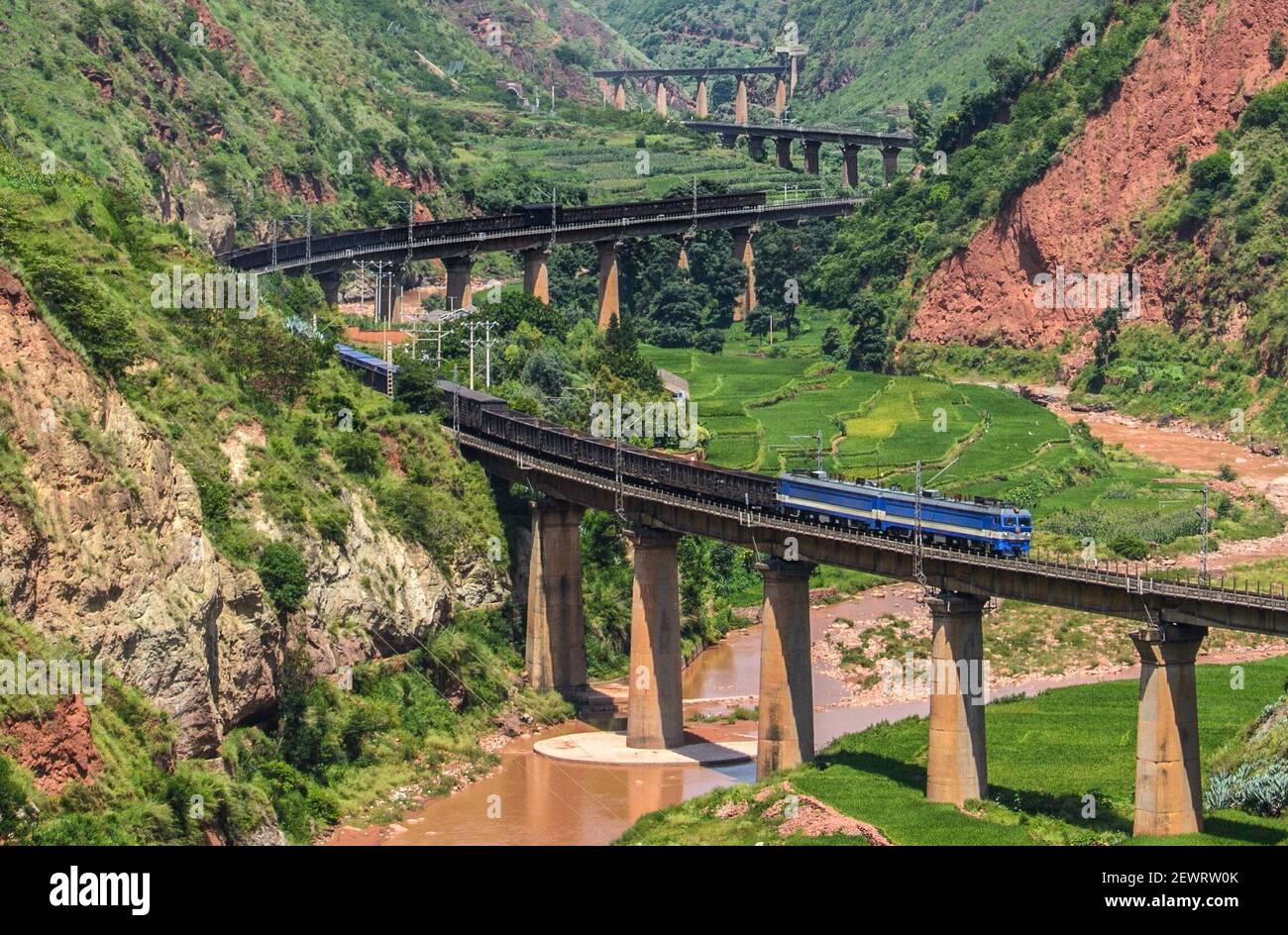 --FILE--A train runs on the Chengdu-Kunming Railway, which connects ...