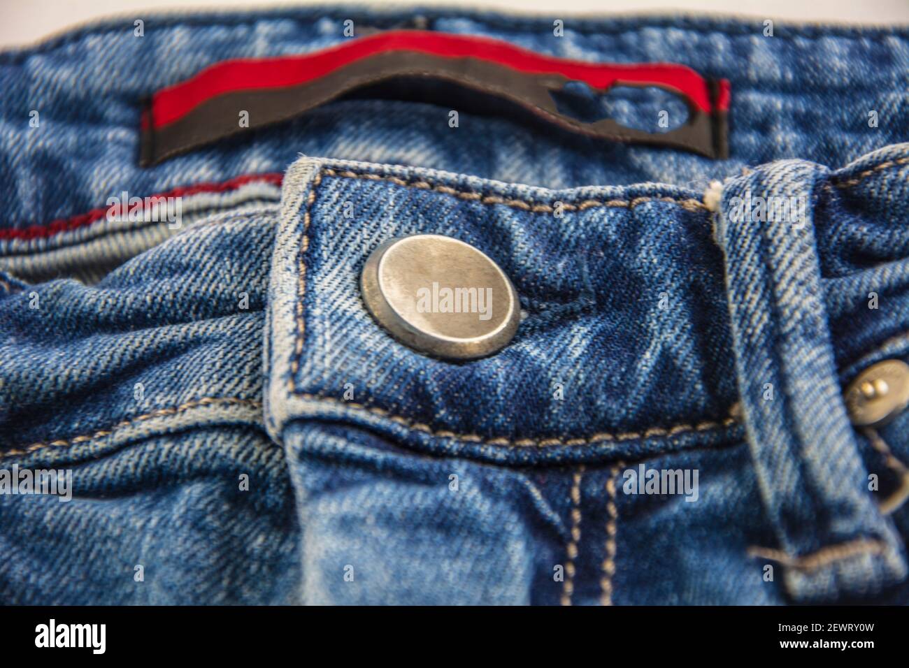 Torn jeans hi-res stock photography and images - Alamy