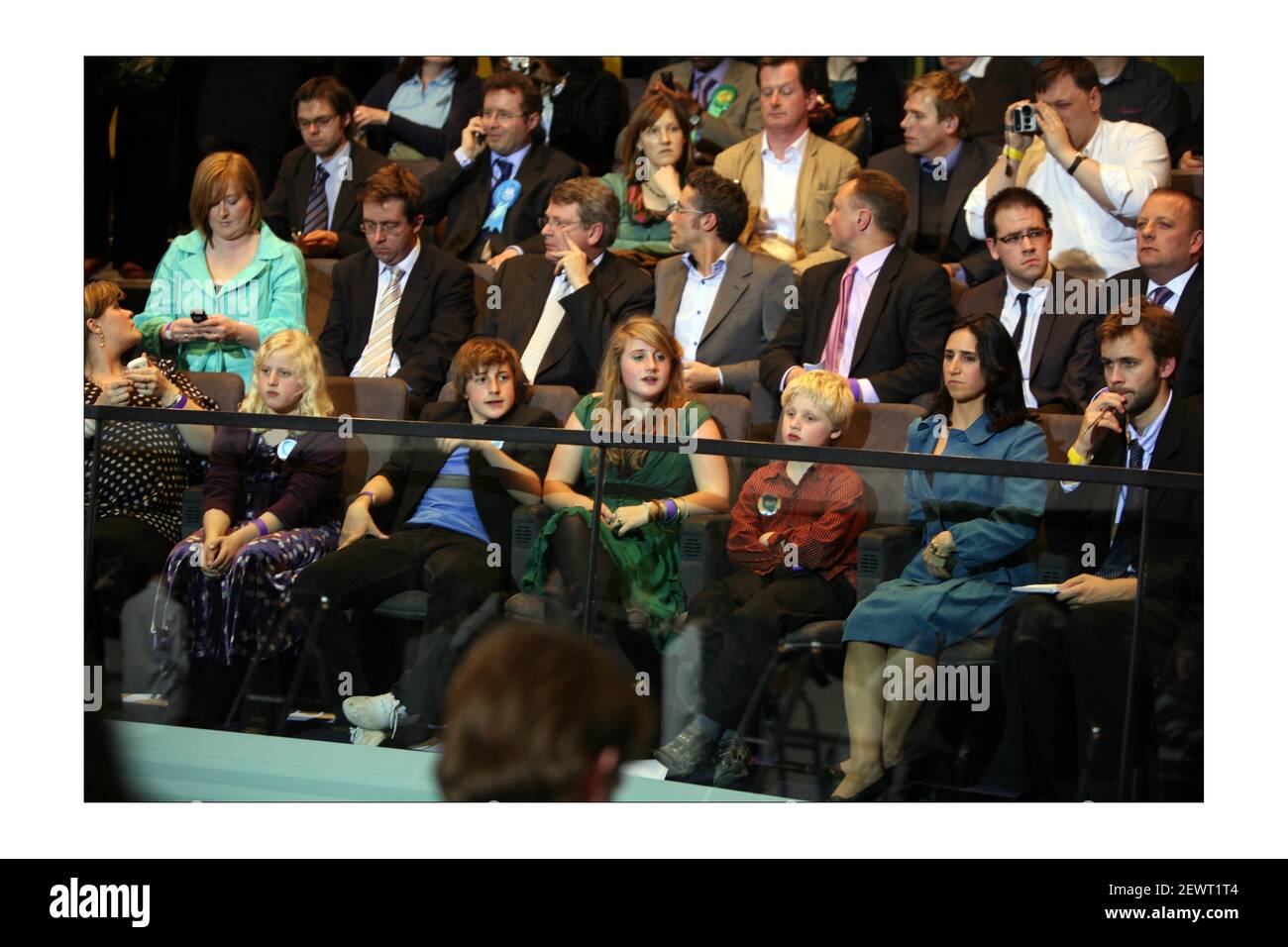 Conservative Boris Johnson becomes London Mayor beating Labours Ken ...