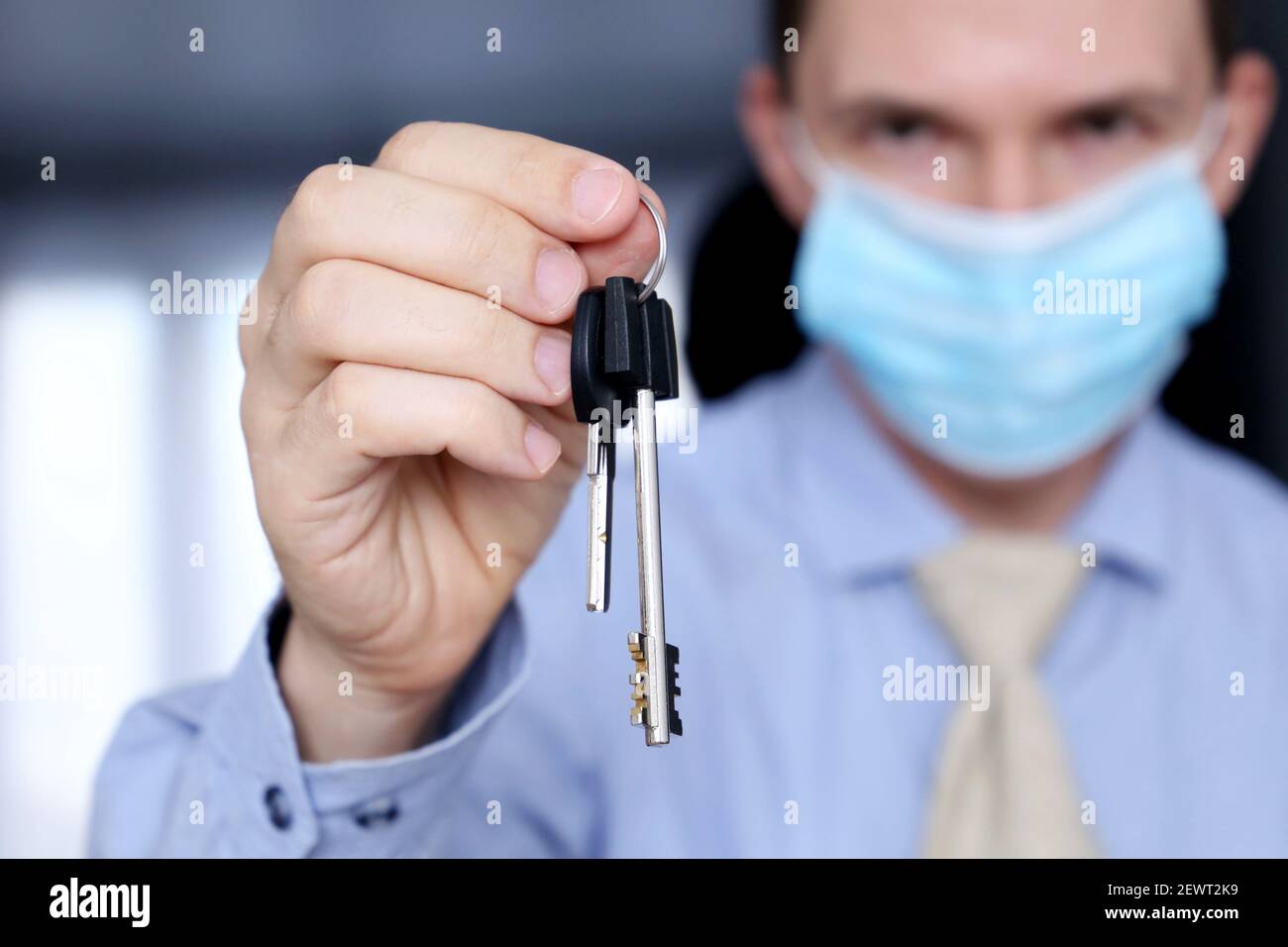 Man apartment building hi-res stock photography and images - Alamy