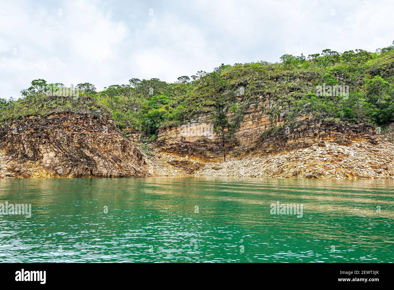 Rock walls of Canyons of Furnas, Capitólio MG, Brazil. Green water of ...
