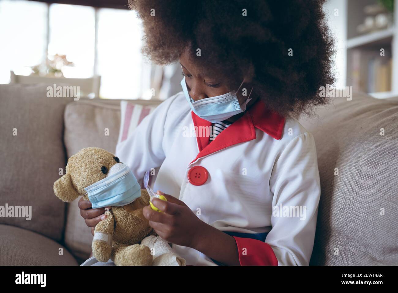 Playing doctor hi-res stock photography and images - Alamy