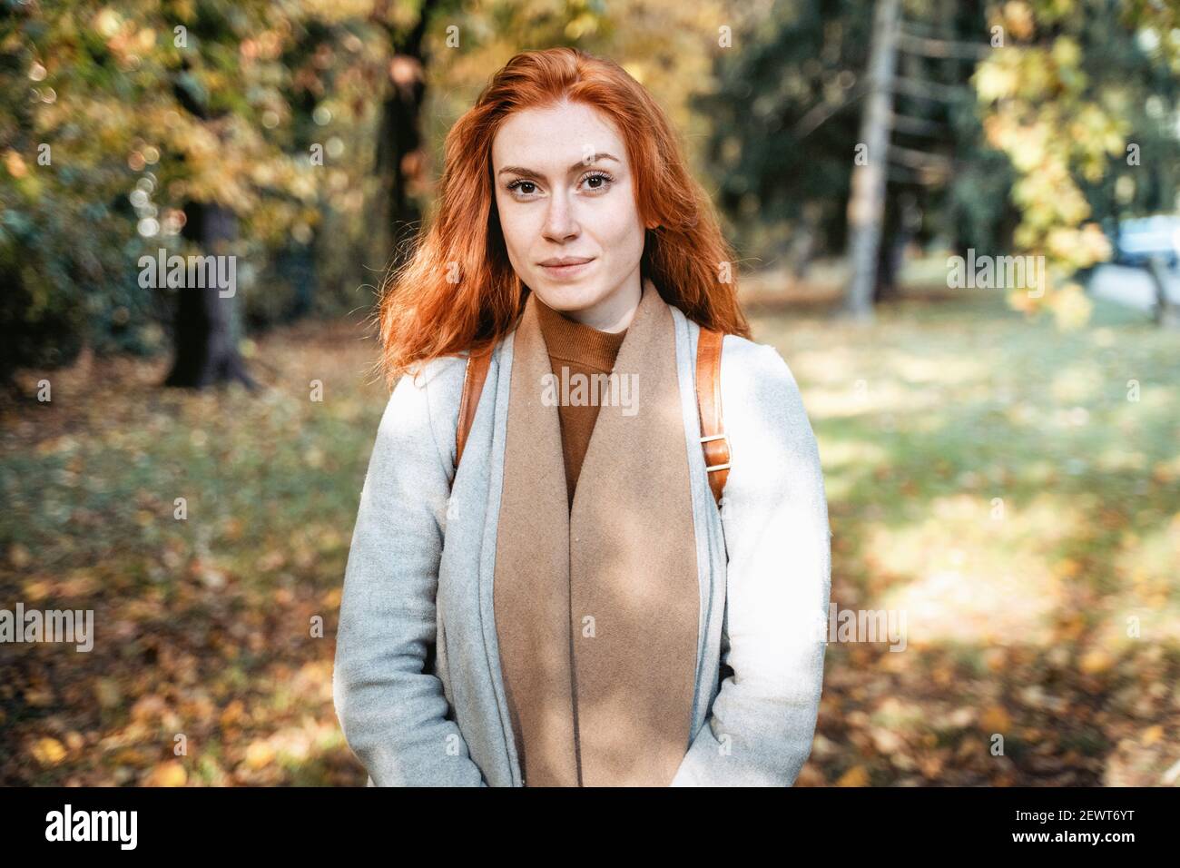 Wearing warm clothes hi-res stock photography and images - Alamy