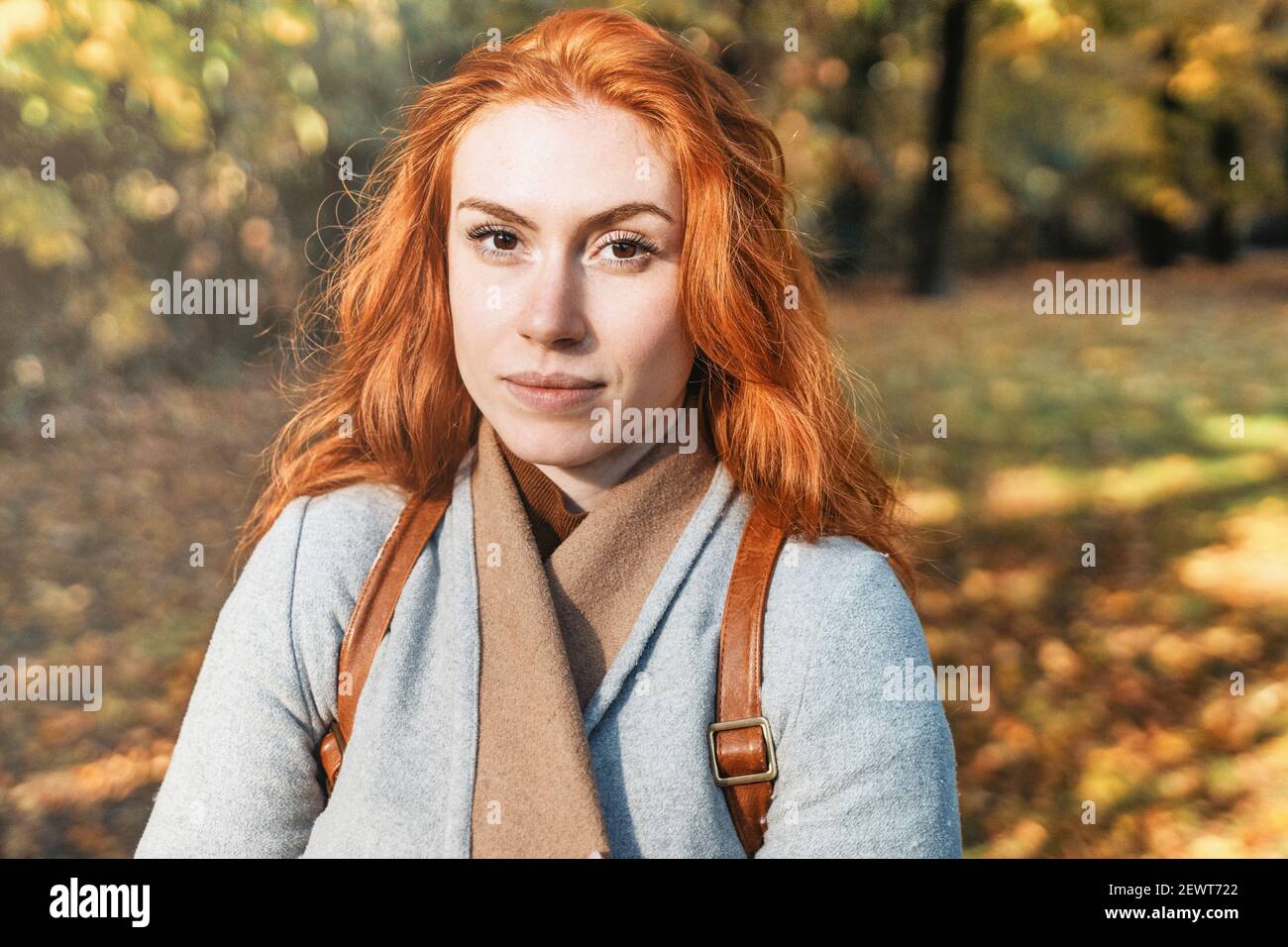 Wearing warm clothes hi-res stock photography and images - Alamy