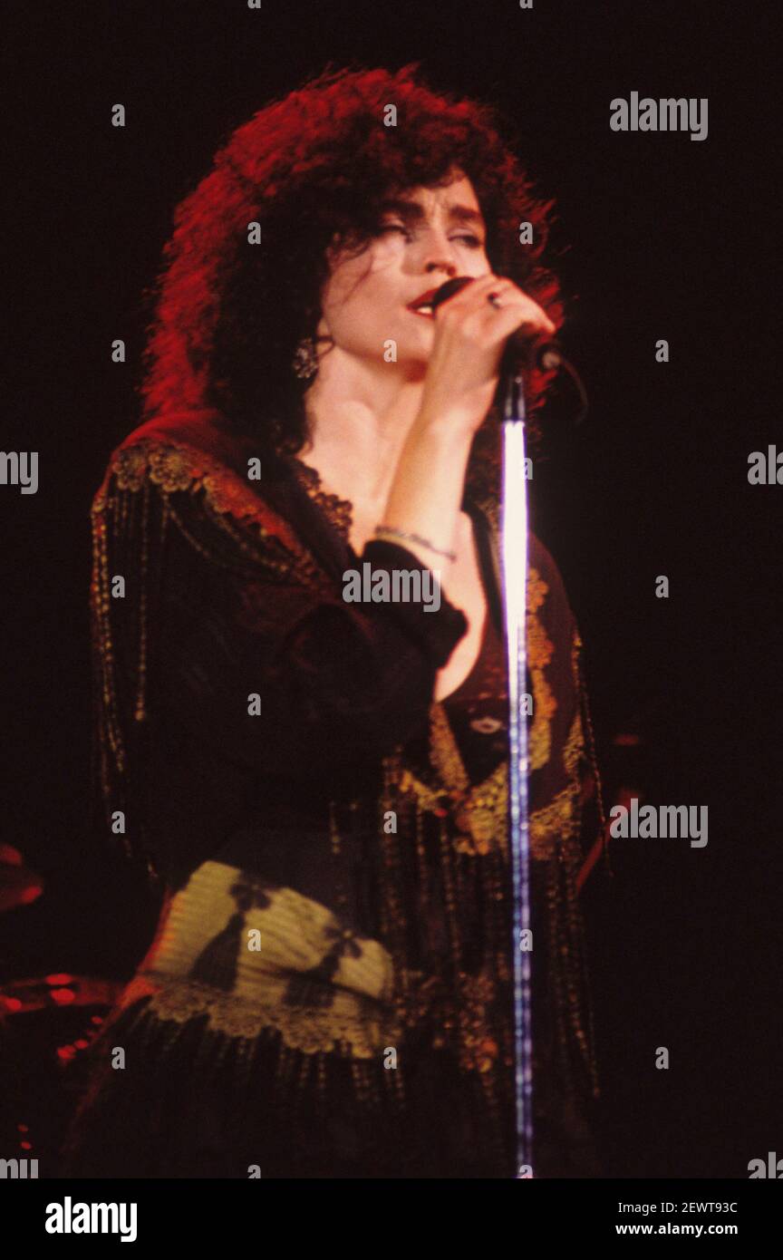 Alannah Myles live at the Town & Country Club. London, 10.06.1990 ...