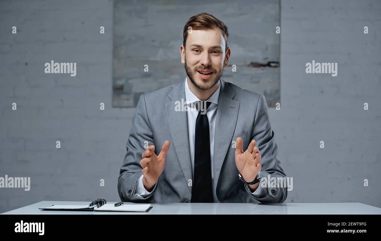 Gesture interview hi-res stock photography and images - Alamy