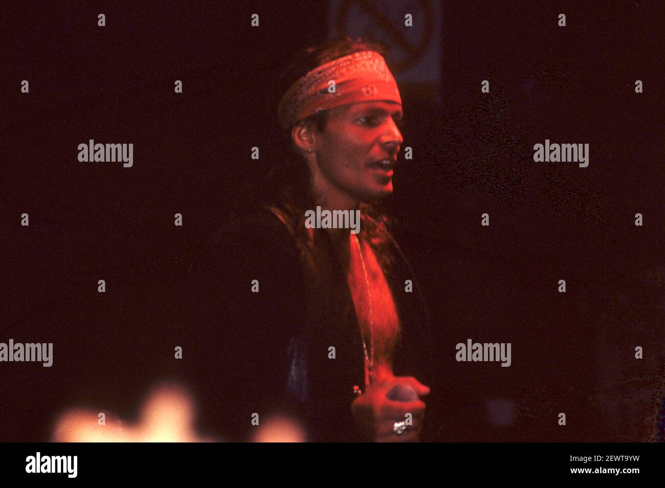 Ray Gillen from Badlands live at the Astoria. London, 11/29/1991 ...