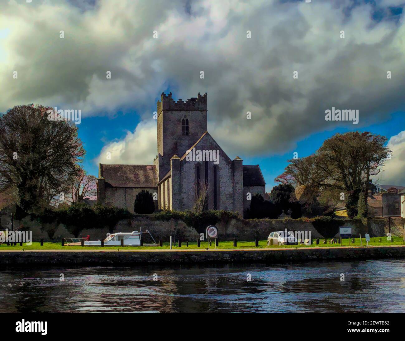 Medieval irish catholic church hi-res stock photography and images - Alamy